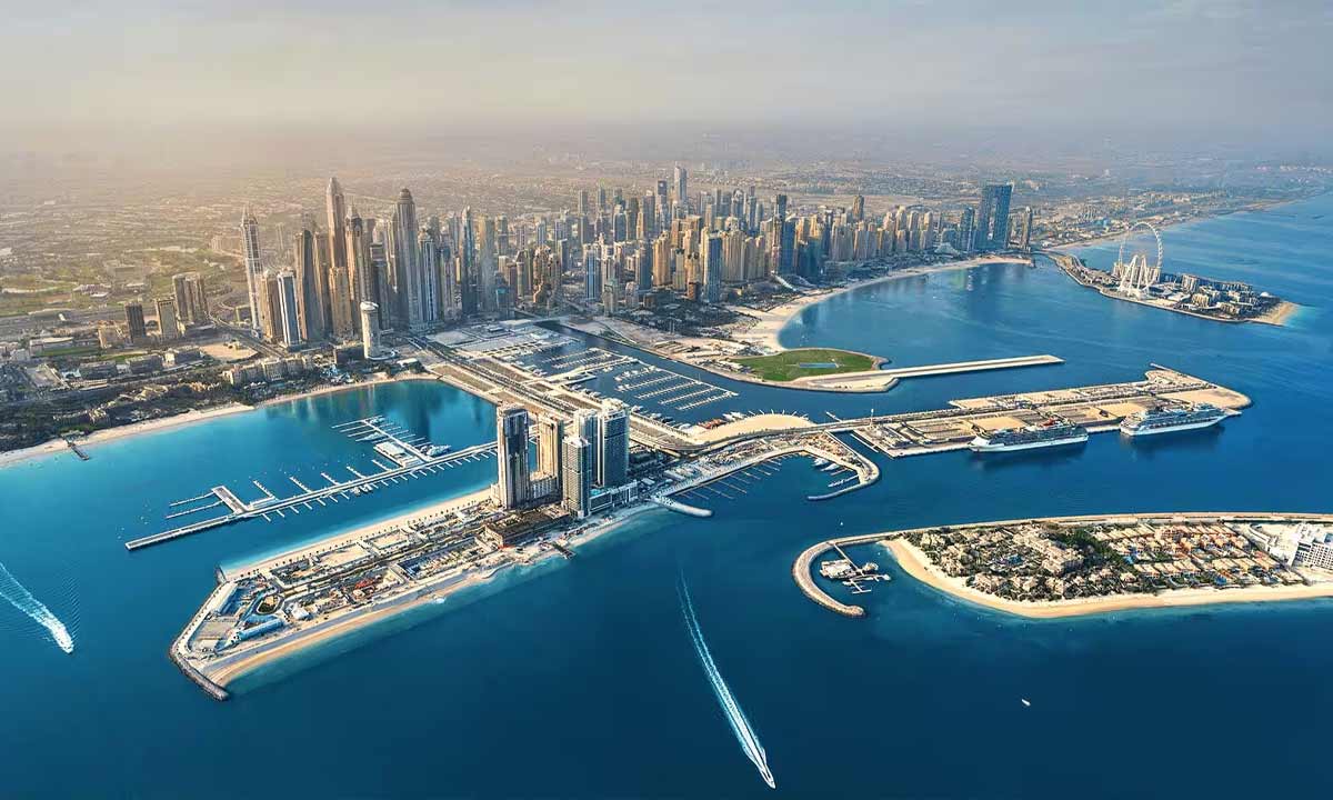 Burj Azizi at Sheikh Zayed Road by Azizi developments